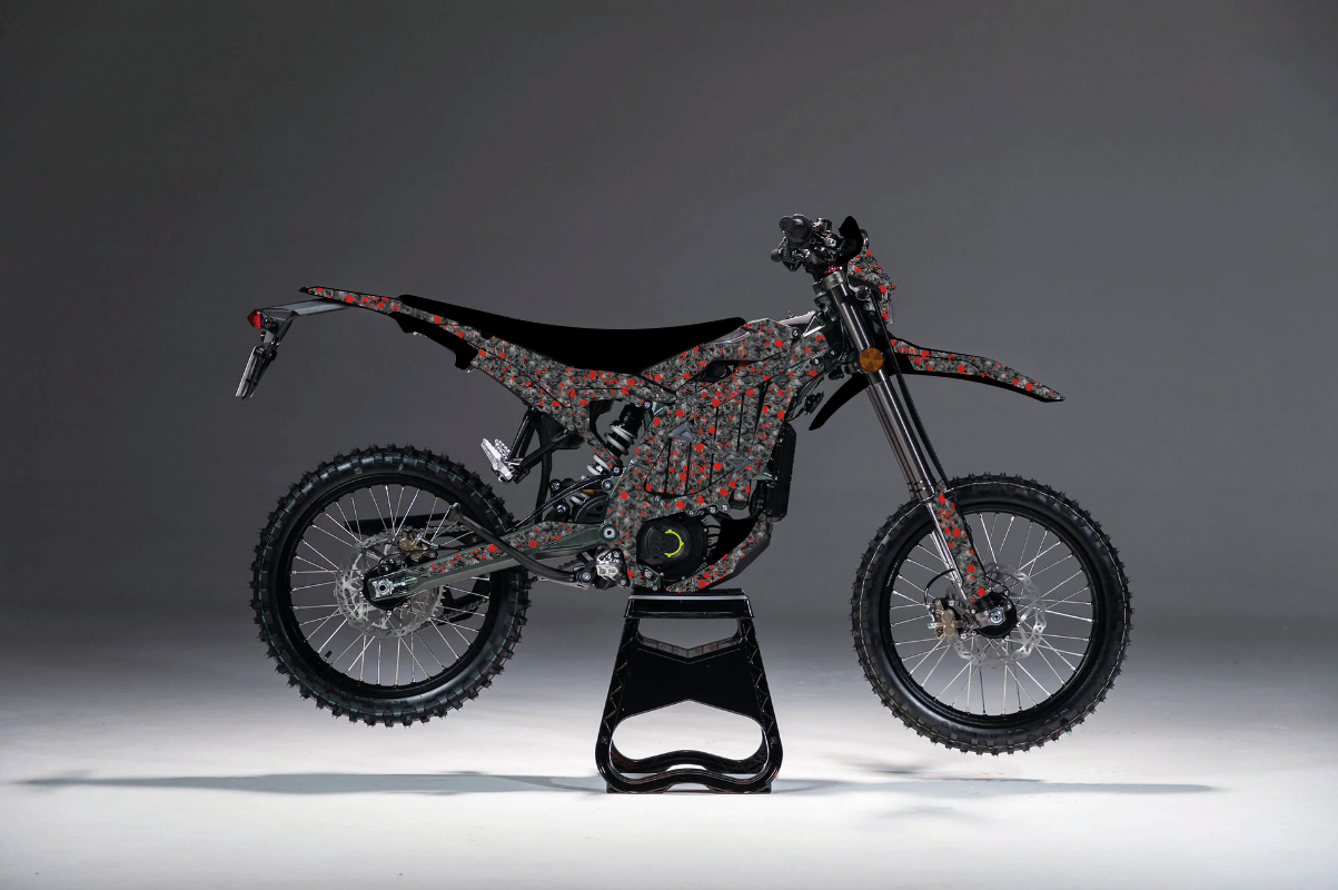 Surron Ultra Bee 'FORGED RED' Graphics Kit – TB Graphics LTD