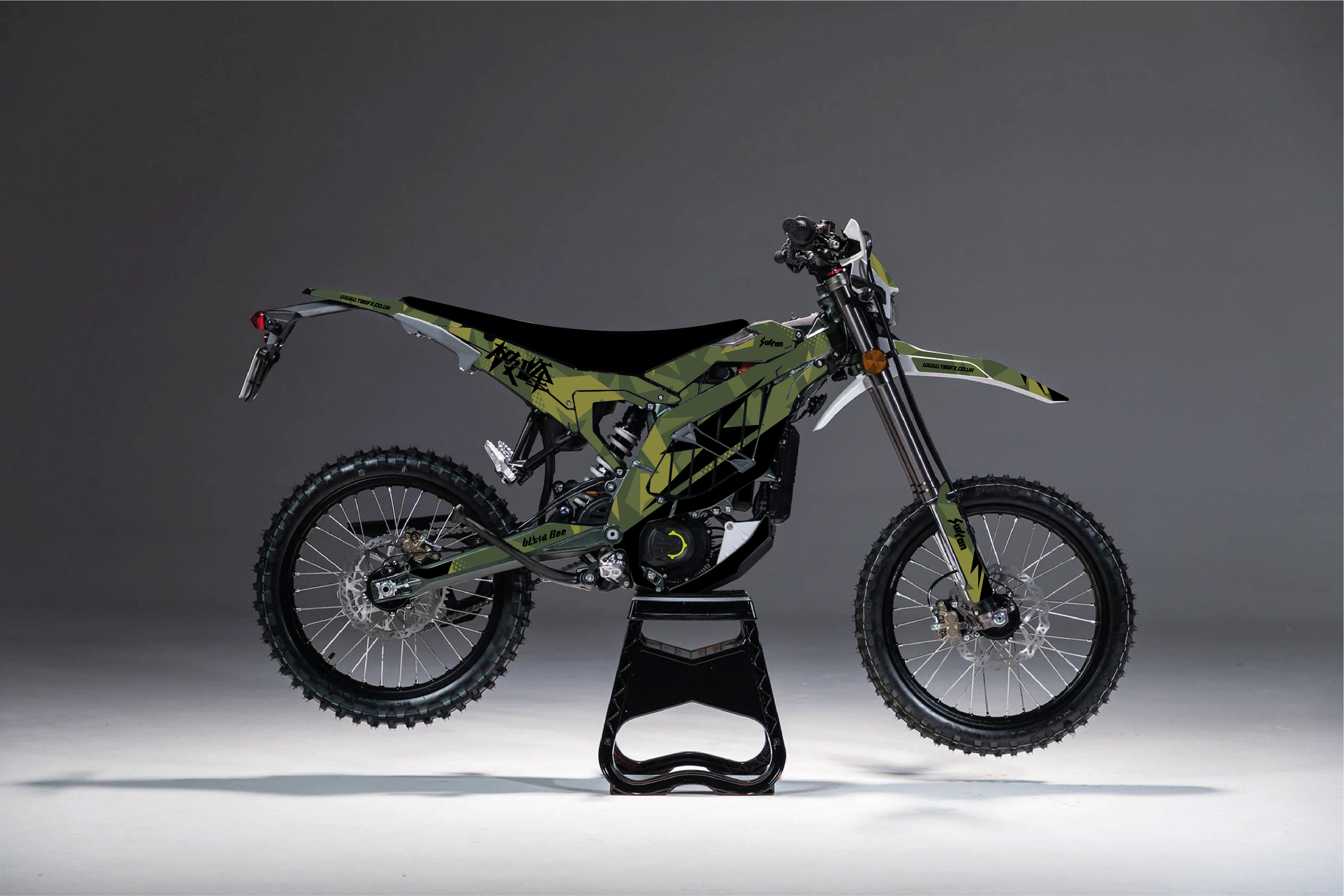 Surron Ultra Bee "WOODLAND CAMO" Graphics Kit – TB Graphics LTD